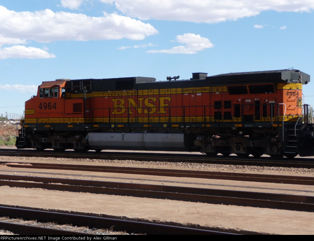 BNSF 4964 East